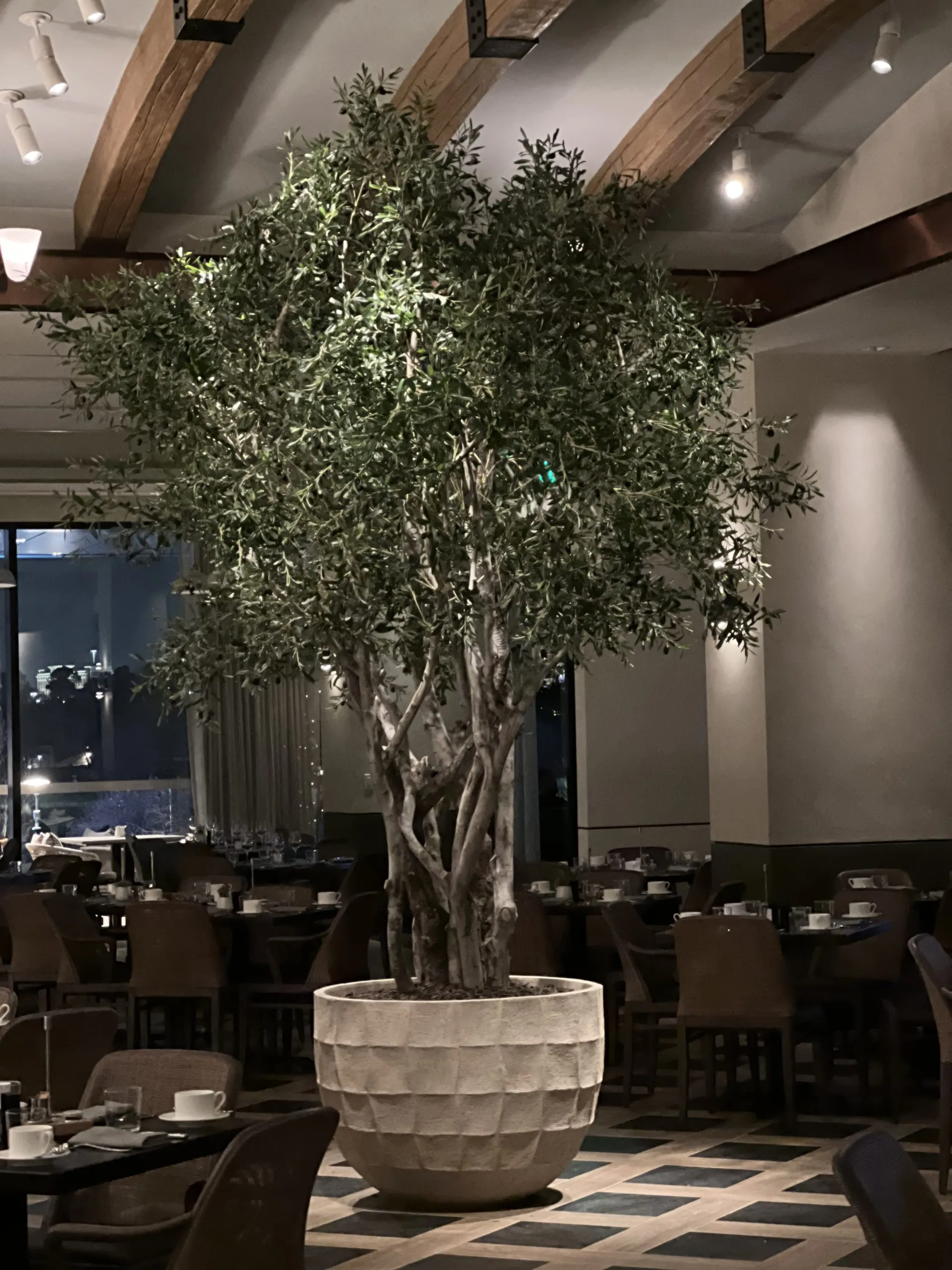 Large Artificial Trees: Designer Lifelike Greenery for Any Space